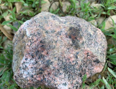 Black Shimmer Pink Granite Chunk - Robin Maynard Smith